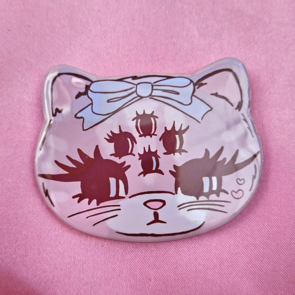 Pretty Poison Kitty Badge – Roxie Sweetheart